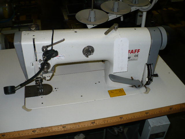 1 needle lockstitch with top-feed mechanism : Pfaff 487-706-900